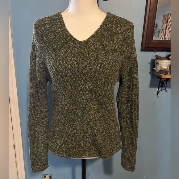 St. John's Bay | Sweaters | Vintage St Johns Bay Green Vneck Sweater ...
